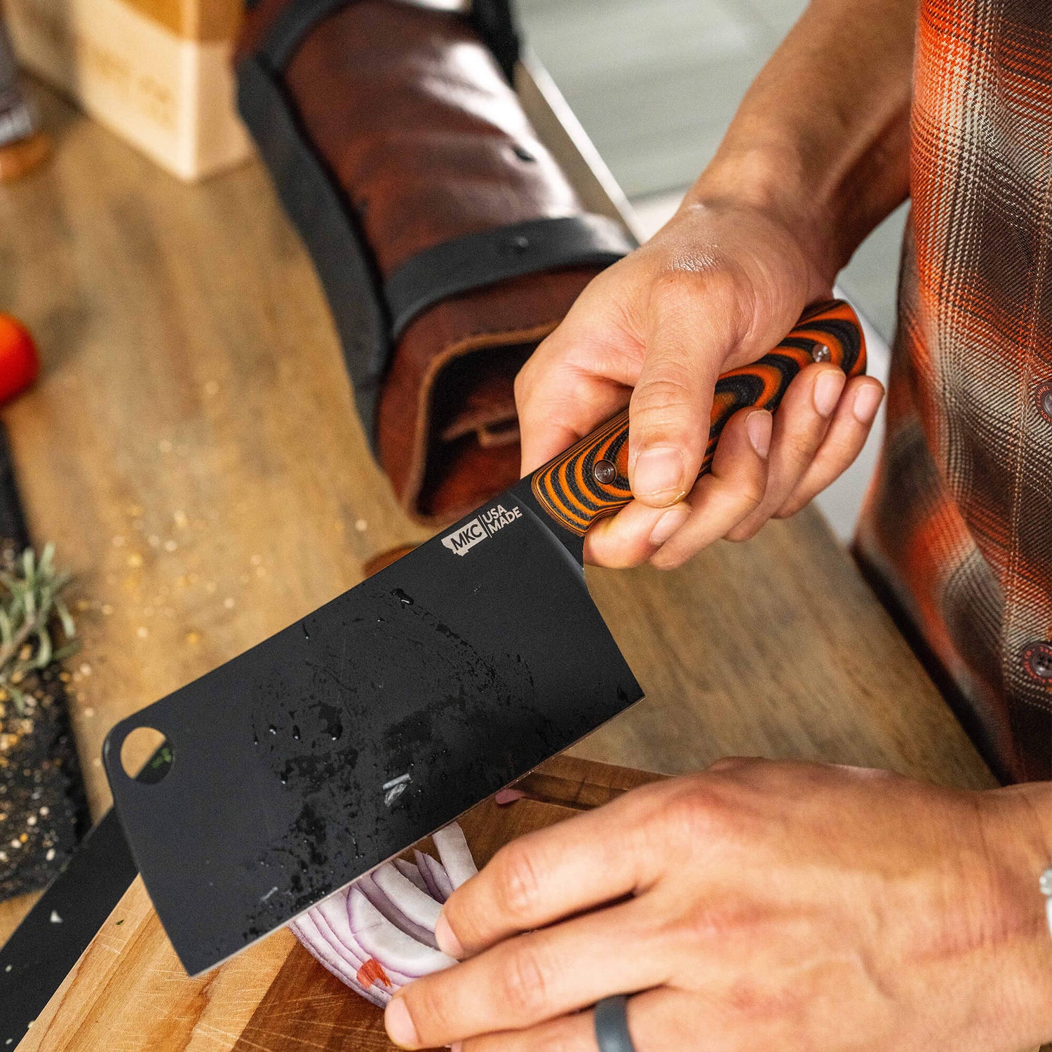 CATTLEMEN CLEAVER - ORANGE & BLACK