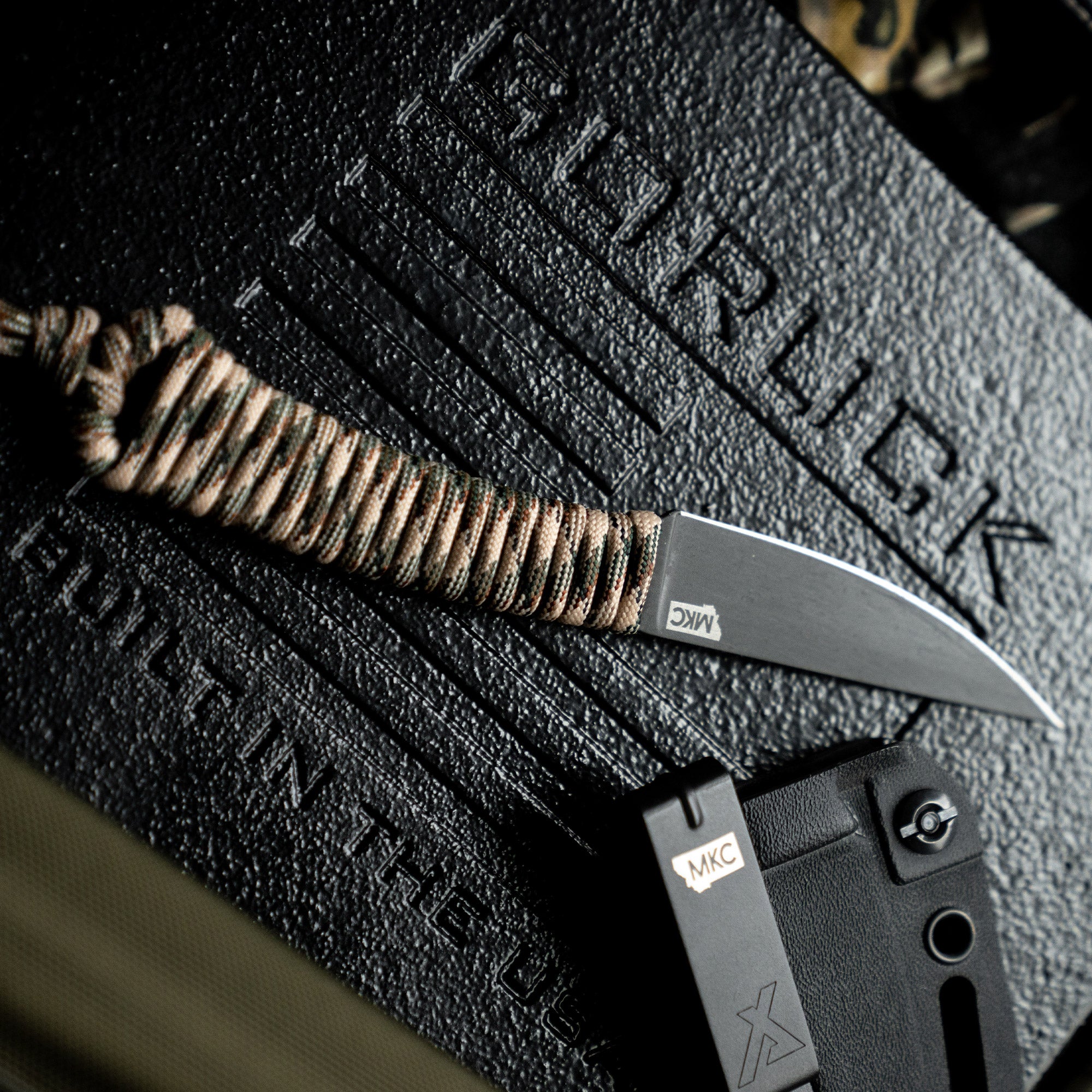 THE MINI-SPEEDGOAT FIXED BLADE - DESERT CAMO - Montana Knife Company